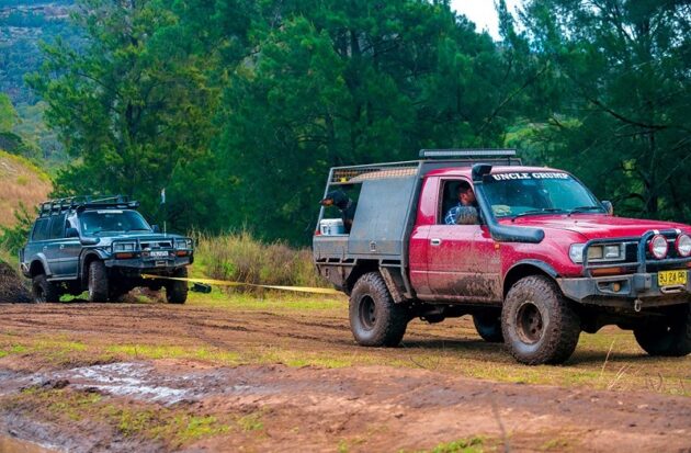A Guide to 4x4 Recovery: Methods & the Necessary Equipment - All Peers
